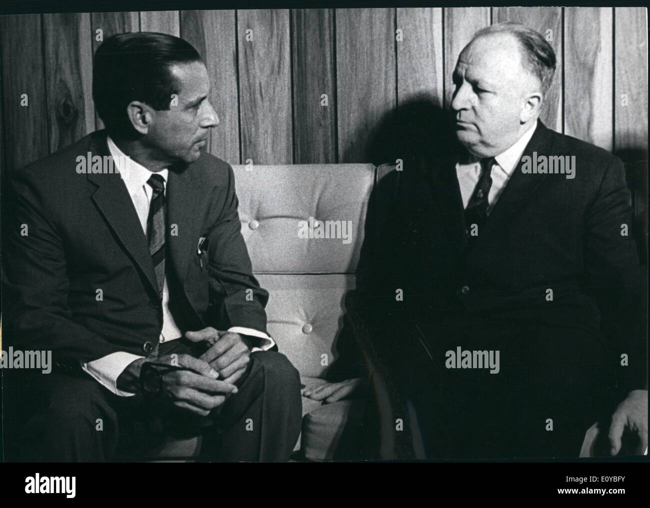 Dr boris v petrovski -Fotos und -Bildmaterial in hoher Auflösung – Alamy