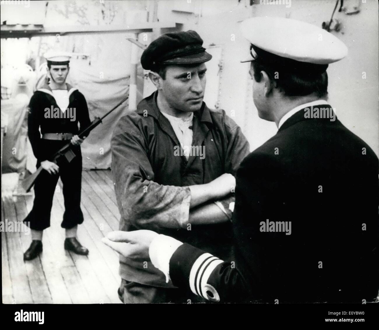 10. Oktober 1969 - Marine Minesweeper fängt französische Trawler.: der ...