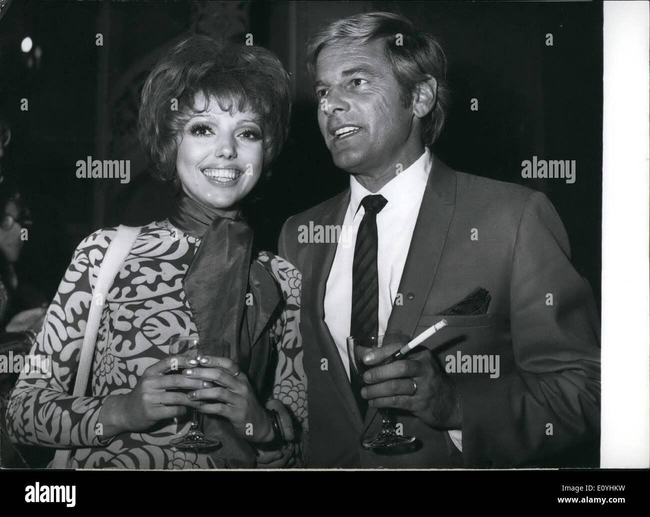 Stella mooney carl schell bild stella -Fotos und -Bildmaterial in hoher ...