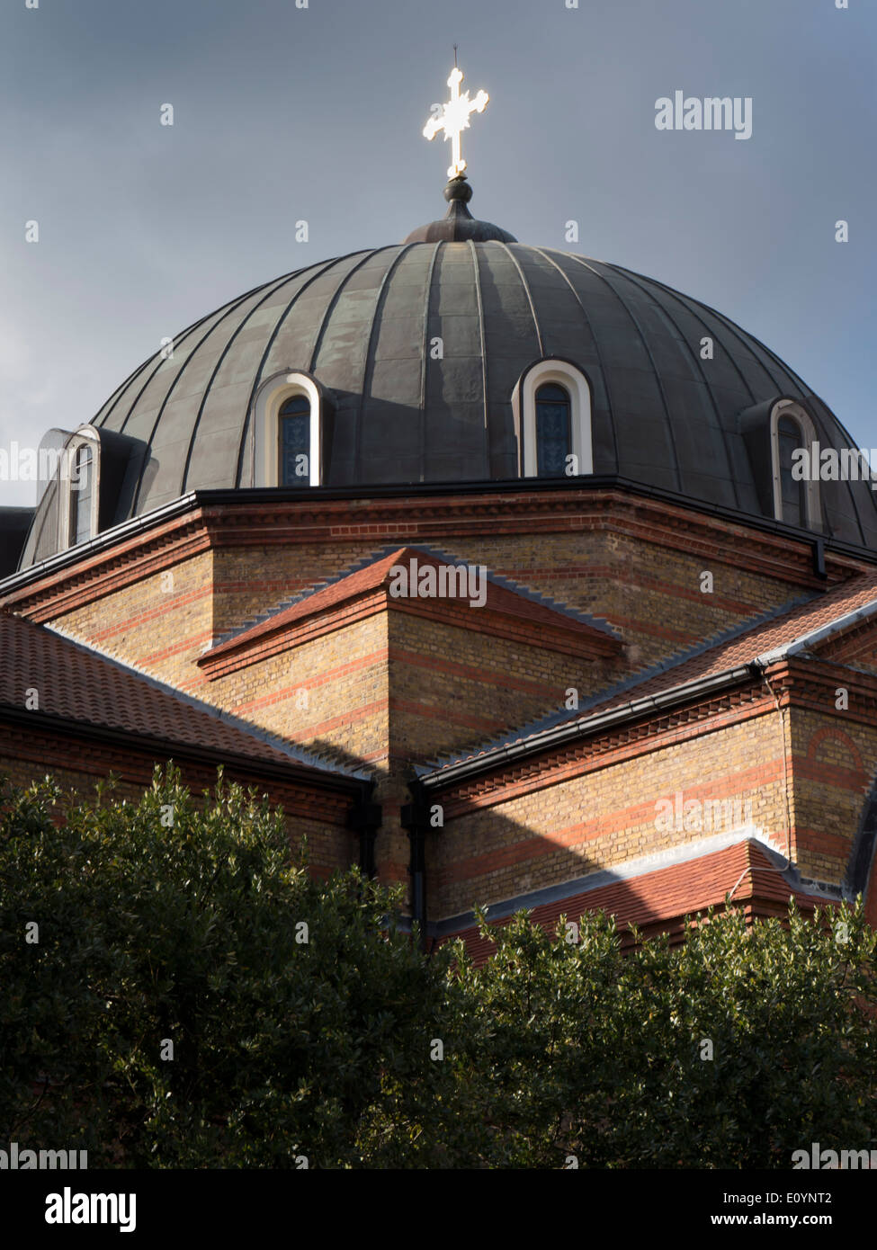 Greek orthodox church england -Fotos und -Bildmaterial in hoher ...