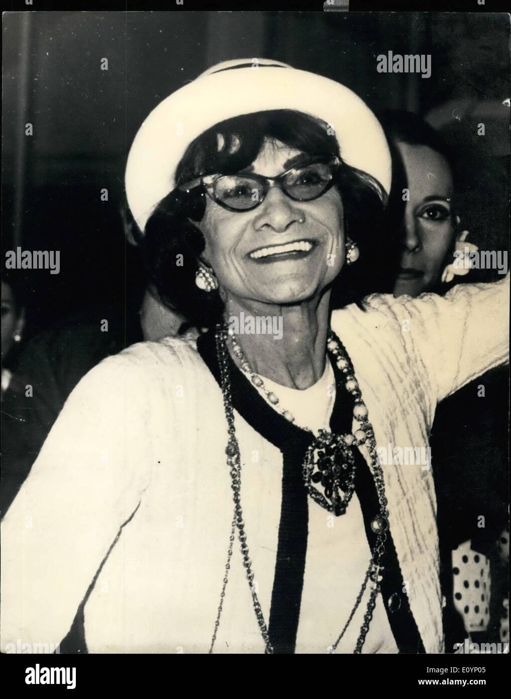 Jan 01 1971 coco chanel ist tot -Fotos und -Bildmaterial in hoher ...