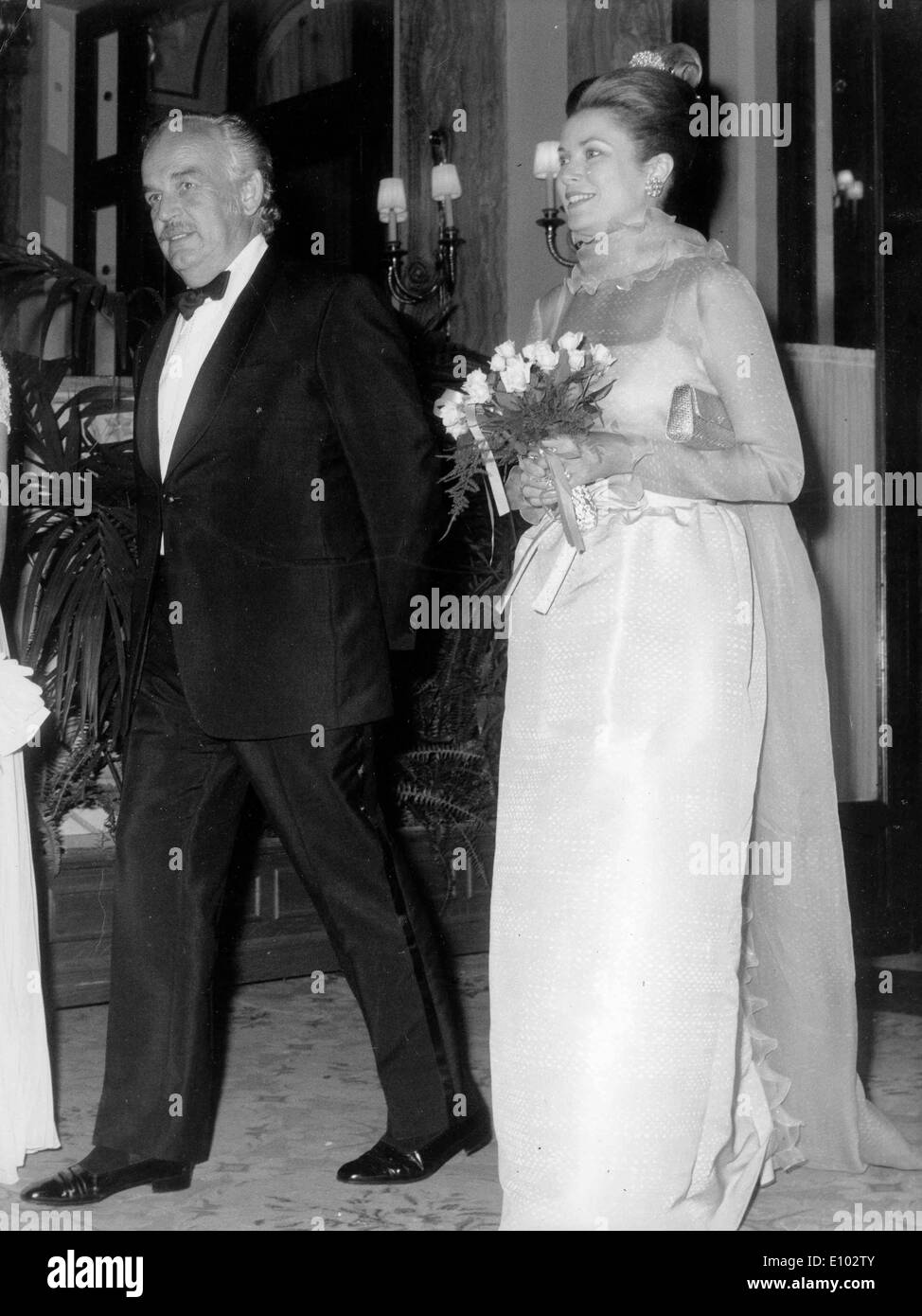 Schauspielerin Prinzessin Grace Kelly mit Fürst Rainier Stockfotografie ...
