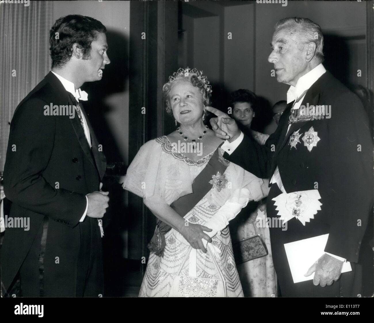 Prinzessin anne capt mark phillips -Fotos und -Bildmaterial in hoher ...