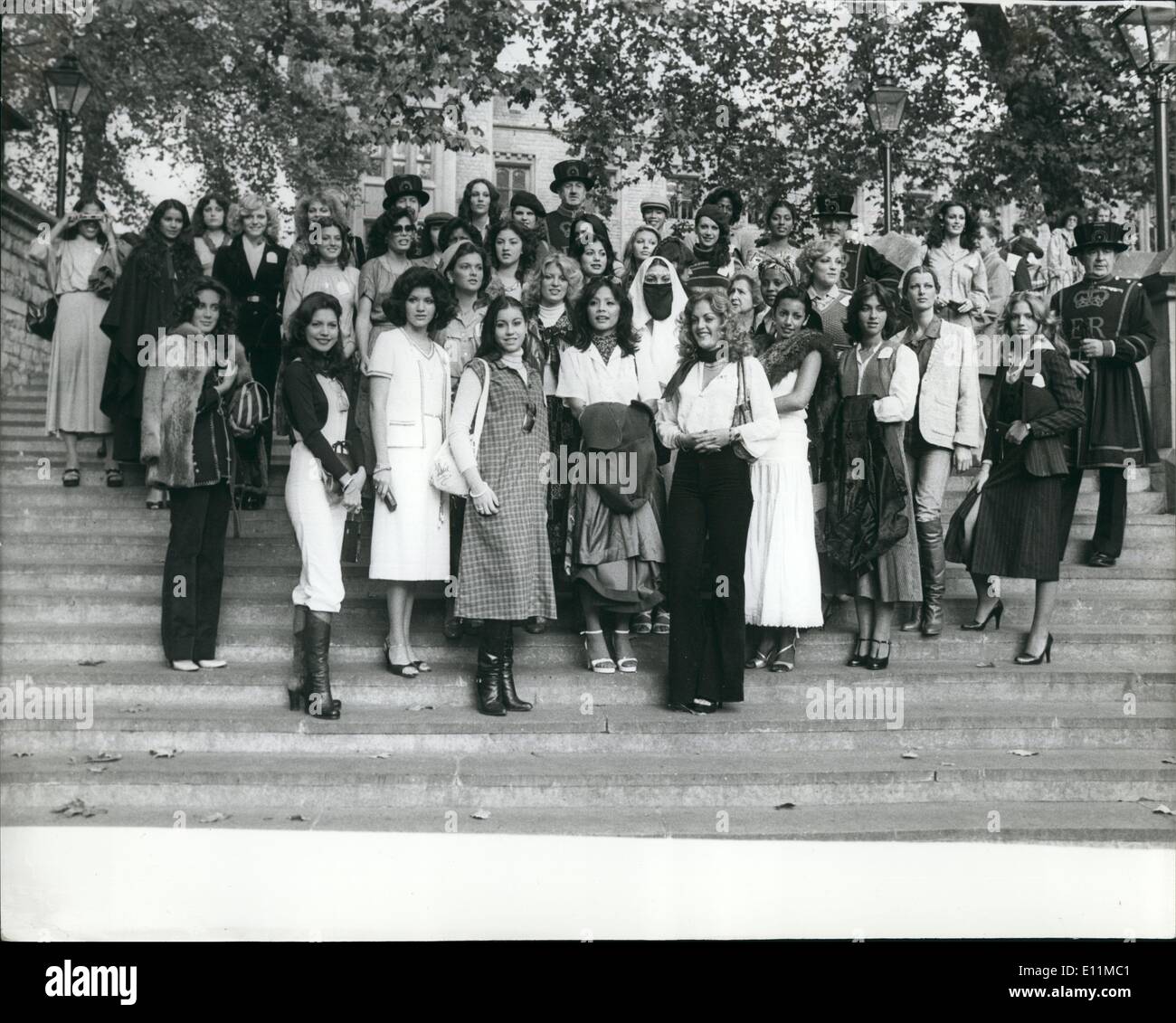 11. November 1978 - Miss World Teilnehmer besuchen Sie den Tower von ...