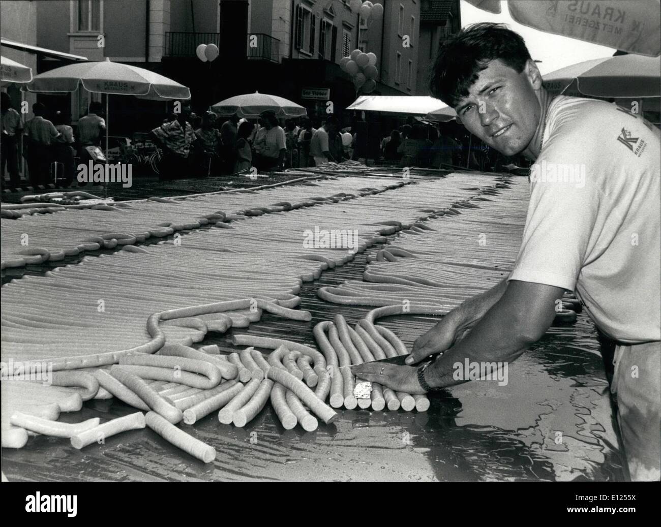 8. August 1991 - der weltweit längste Wurst: Metzgerei Marcel Kraus aus ...