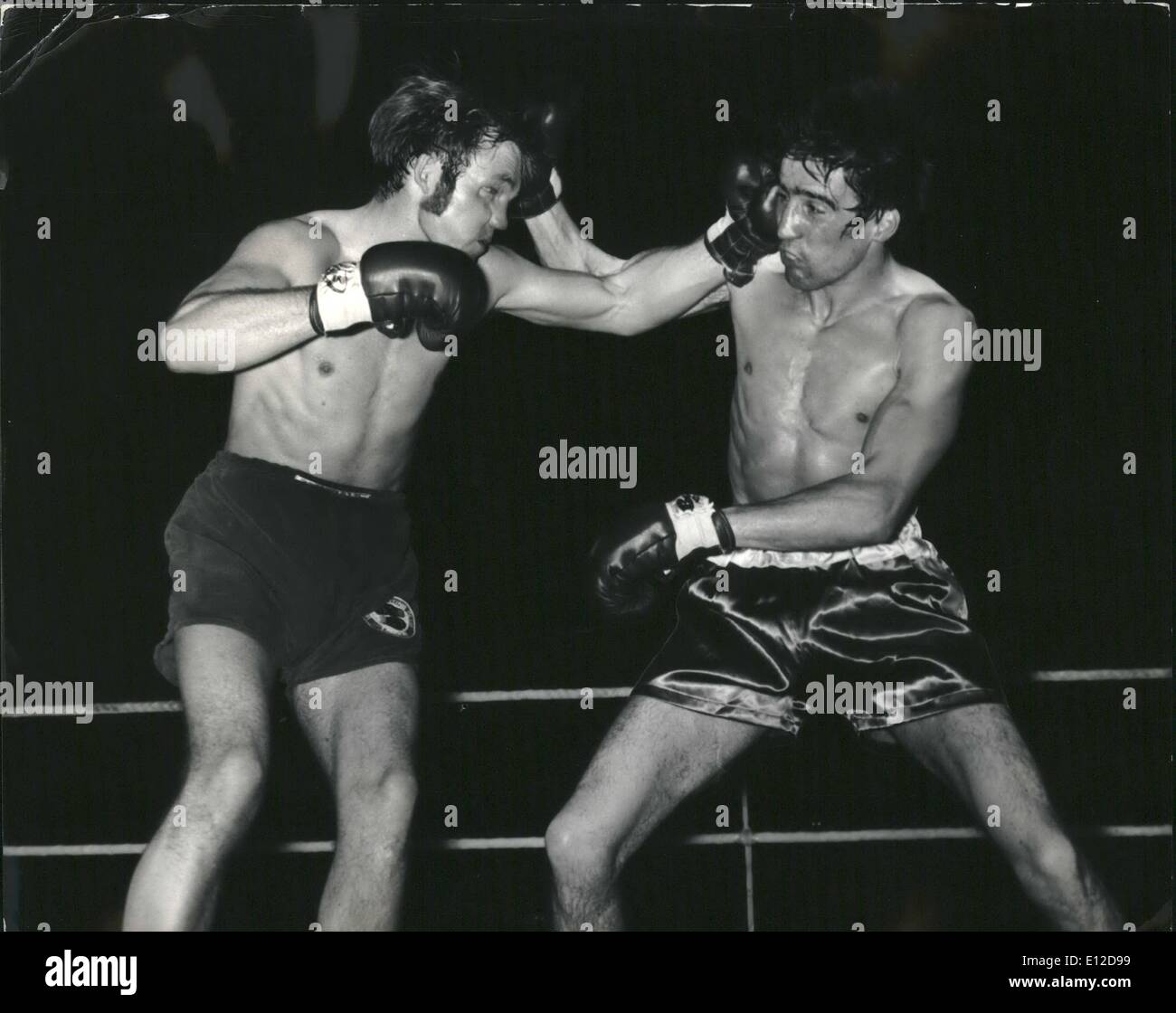 Federgewicht titel wettbewerb wembley -Fotos und -Bildmaterial in hoher ...