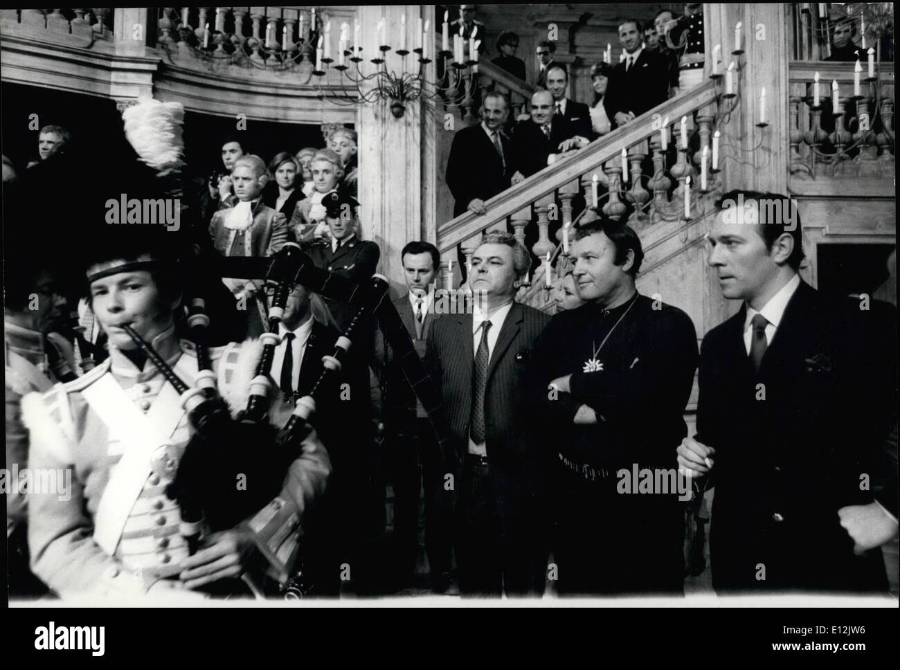 Rod steiger als napoleon in mufti christopher stummer als general ...