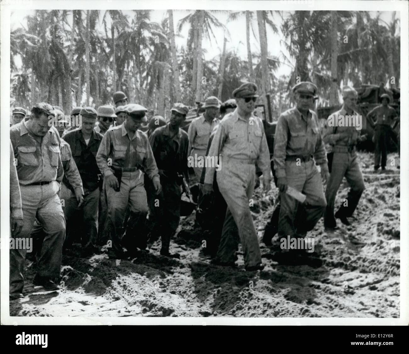 25. Februar 2012 - WW II - PACIFIC - Philippinen-d-Day-GEN. KENNY - 5 ...