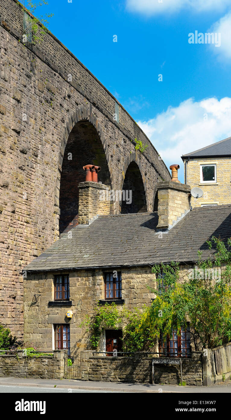 Kleiner stein -Fotos und -Bildmaterial in hoher Auflösung – Alamy