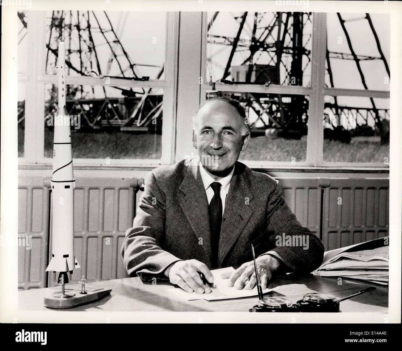 Professor acb lovell -Fotos und -Bildmaterial in hoher Auflösung – Alamy