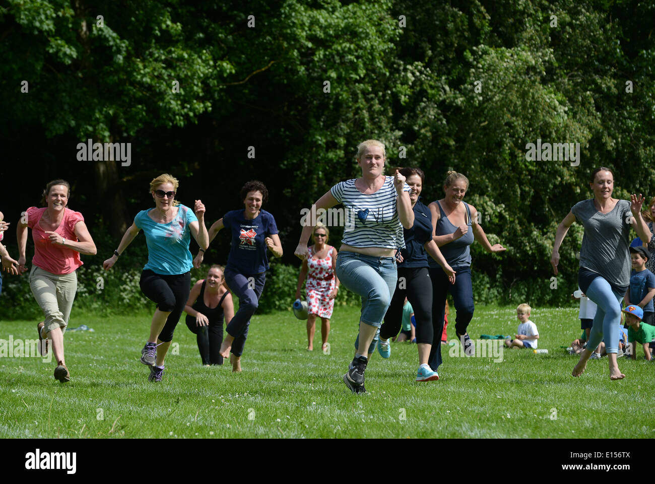 Eltern sporttag -Fotos und -Bildmaterial in hoher Auflösung – Alamy