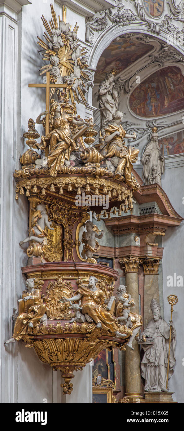 Kanzel kirche -Fotos und -Bildmaterial in hoher Auflösung – Alamy