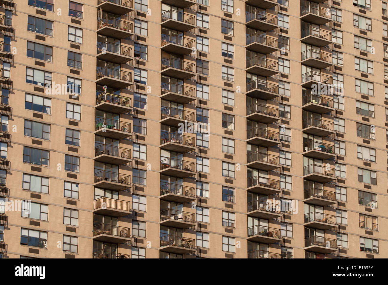 High rise apartments new york -Fotos und -Bildmaterial in hoher ...