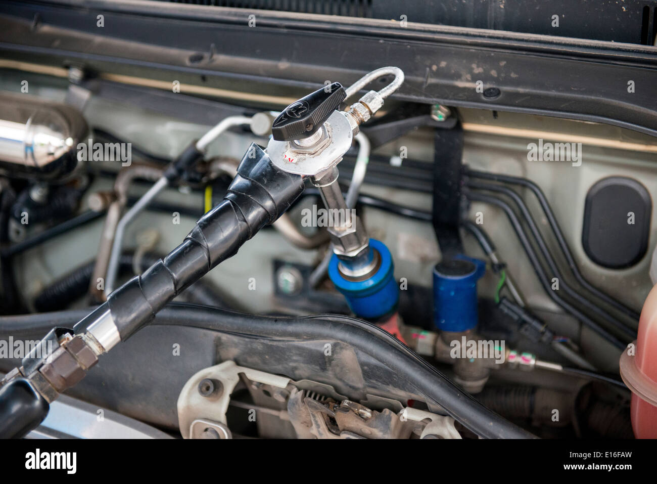 Cng station -Fotos und -Bildmaterial in hoher Auflösung - Seite 3 - Alamy
