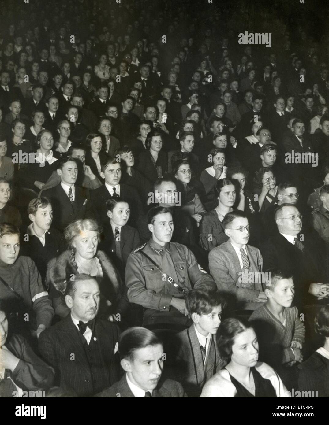 1930s nazi propaganda -Fotos und -Bildmaterial in hoher Auflösung ...