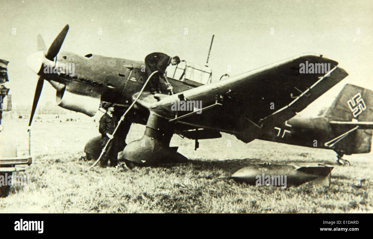 Dies ist ein Bild der Junkers Ju 87 Stuka, ein deutscher Sprungbomber ...