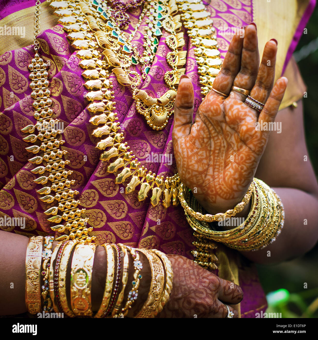 Indian jewellery -Fotos und -Bildmaterial in hoher Auflösung – Alamy