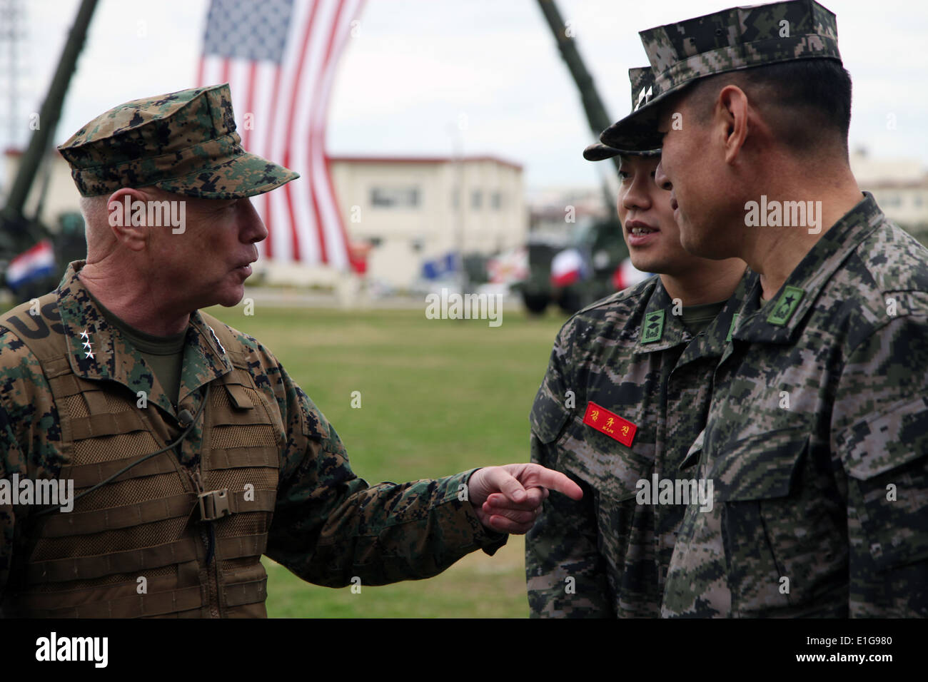 Us marine corps lt gen kenneth j glueck -Fotos und -Bildmaterial in ...