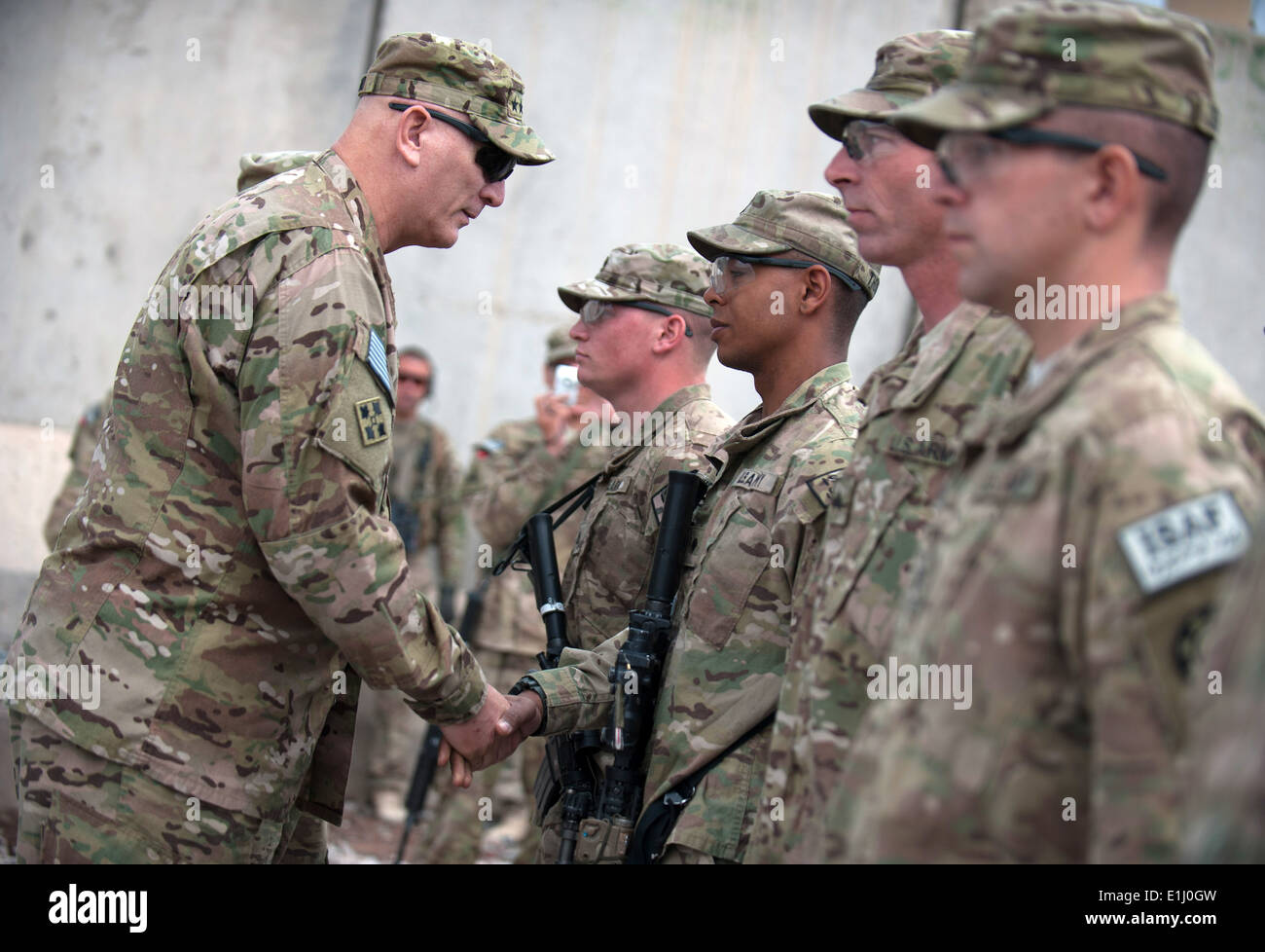 US Army General Ray Odierno, links, der Stabschef der Armee ...