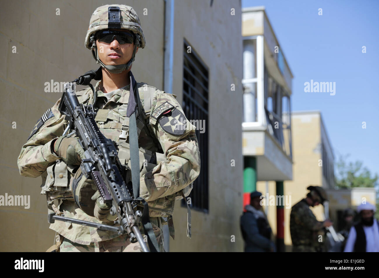 Mit dem wiederaufbauteam der provinz farah prt security force -Fotos ...