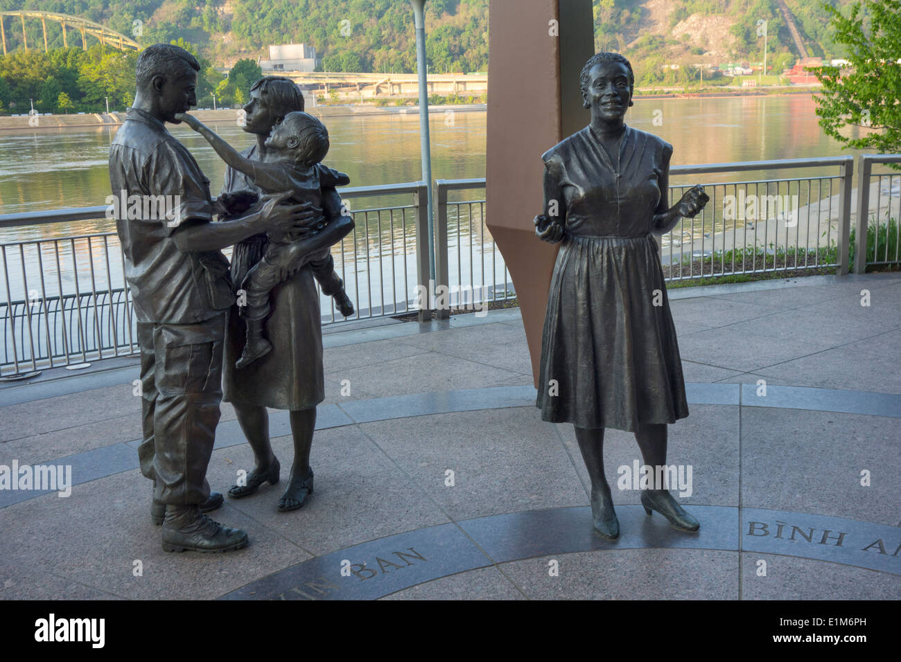 Gedenkstatue der vietnam frauen -Fotos und -Bildmaterial in hoher ...