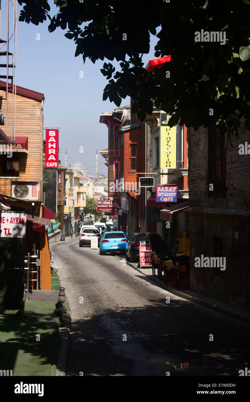 Türkei; Istanbul; Straße; Haus; Holz; Typische; Panorama; Lebensstil ...