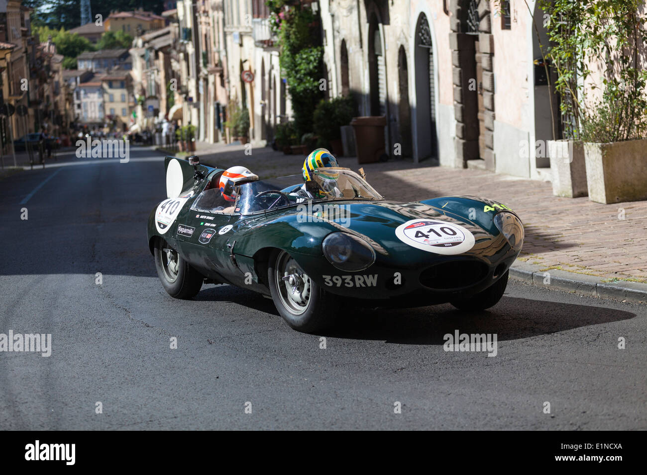 Ehemalige Formel-1-Fahrer Martin Brundle nimmt 1956 Jaguar D-Type ...