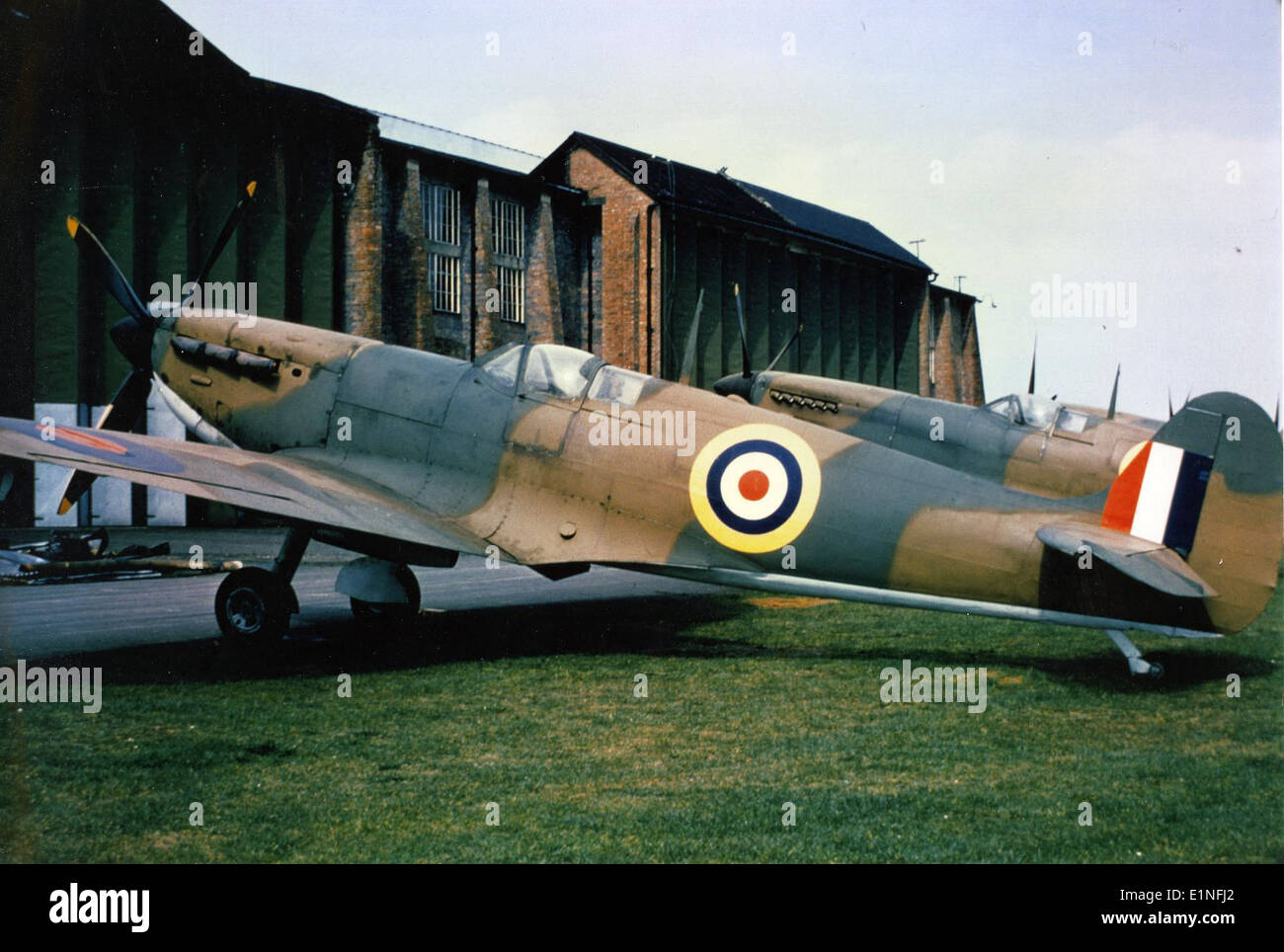 Supermarine spitfire mk vc -Fotos und -Bildmaterial in hoher Auflösung ...