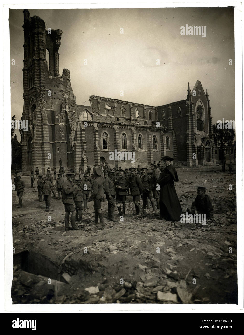 German chaplain ww1 -Fotos und -Bildmaterial in hoher Auflösung – Alamy