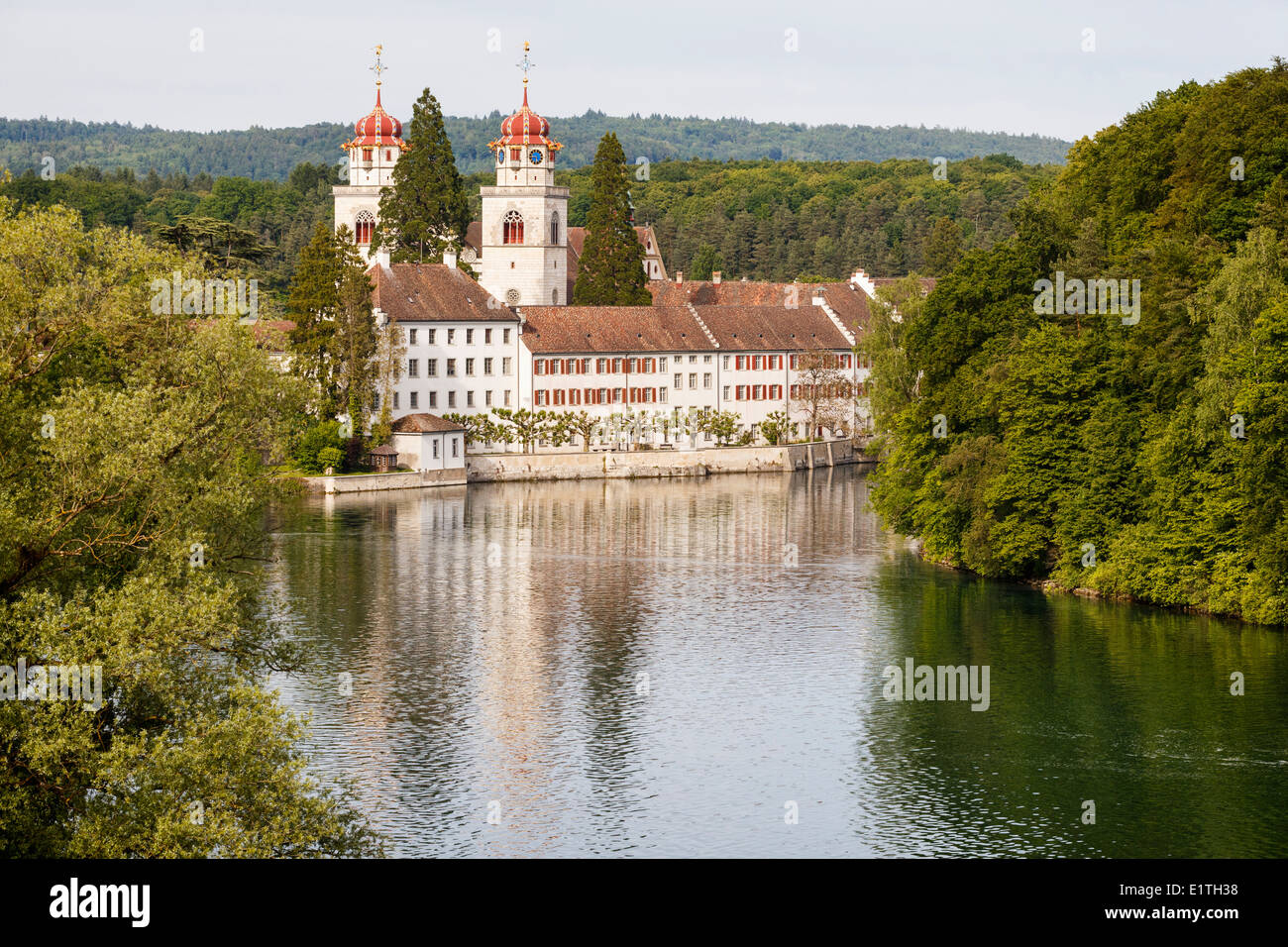 Kloster Rheinau, Barockkirche und alten Benediktinerkloster auf der ...