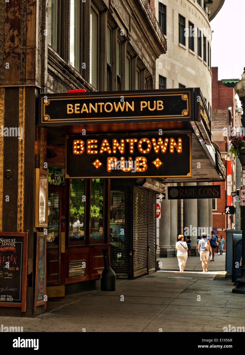 Metropolitan pub -Fotos und -Bildmaterial in hoher Auflösung – Alamy