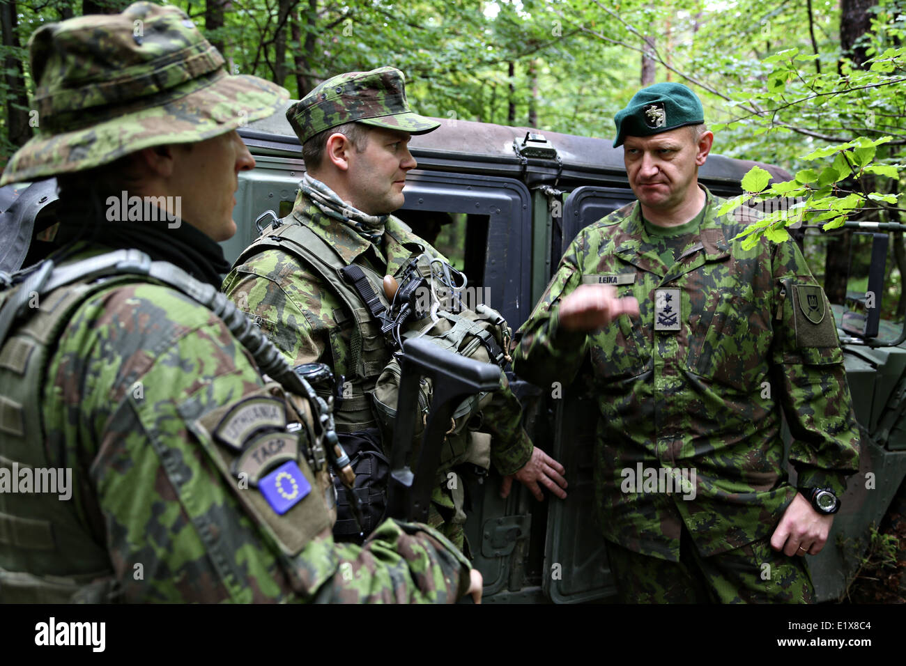 Lithuanian land forces -Fotos und -Bildmaterial in hoher Auflösung – Alamy