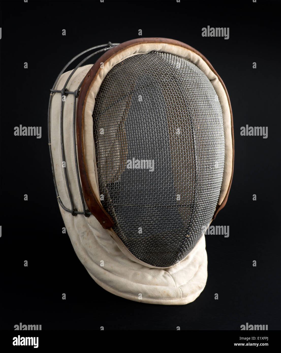 Fechten ausrüstung -Fotos und -Bildmaterial in hoher Auflösung – Alamy