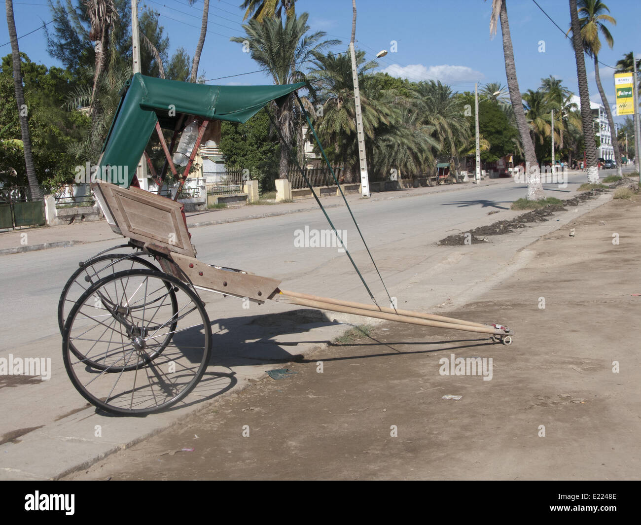 Pousse pousse driver madagascar -Fotos und -Bildmaterial in hoher ...