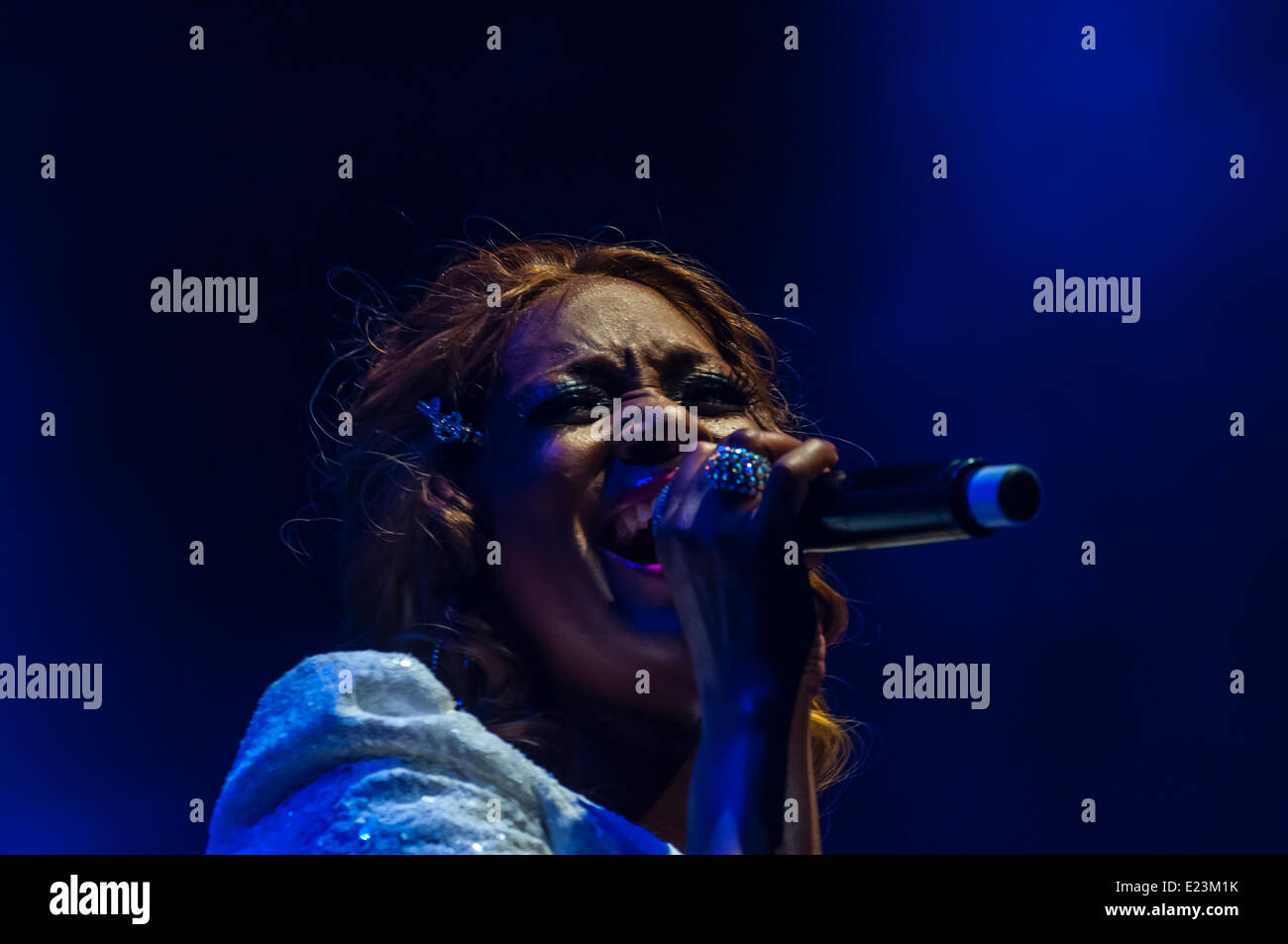 Chic band -Fotos und -Bildmaterial in hoher Auflösung – Alamy