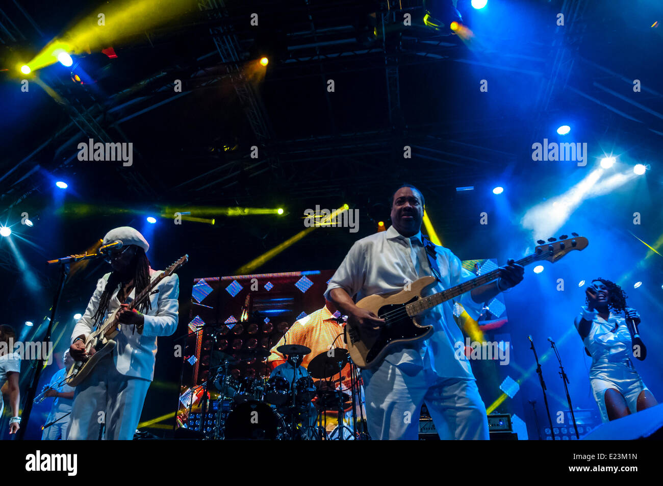 Chic band -Fotos und -Bildmaterial in hoher Auflösung – Alamy