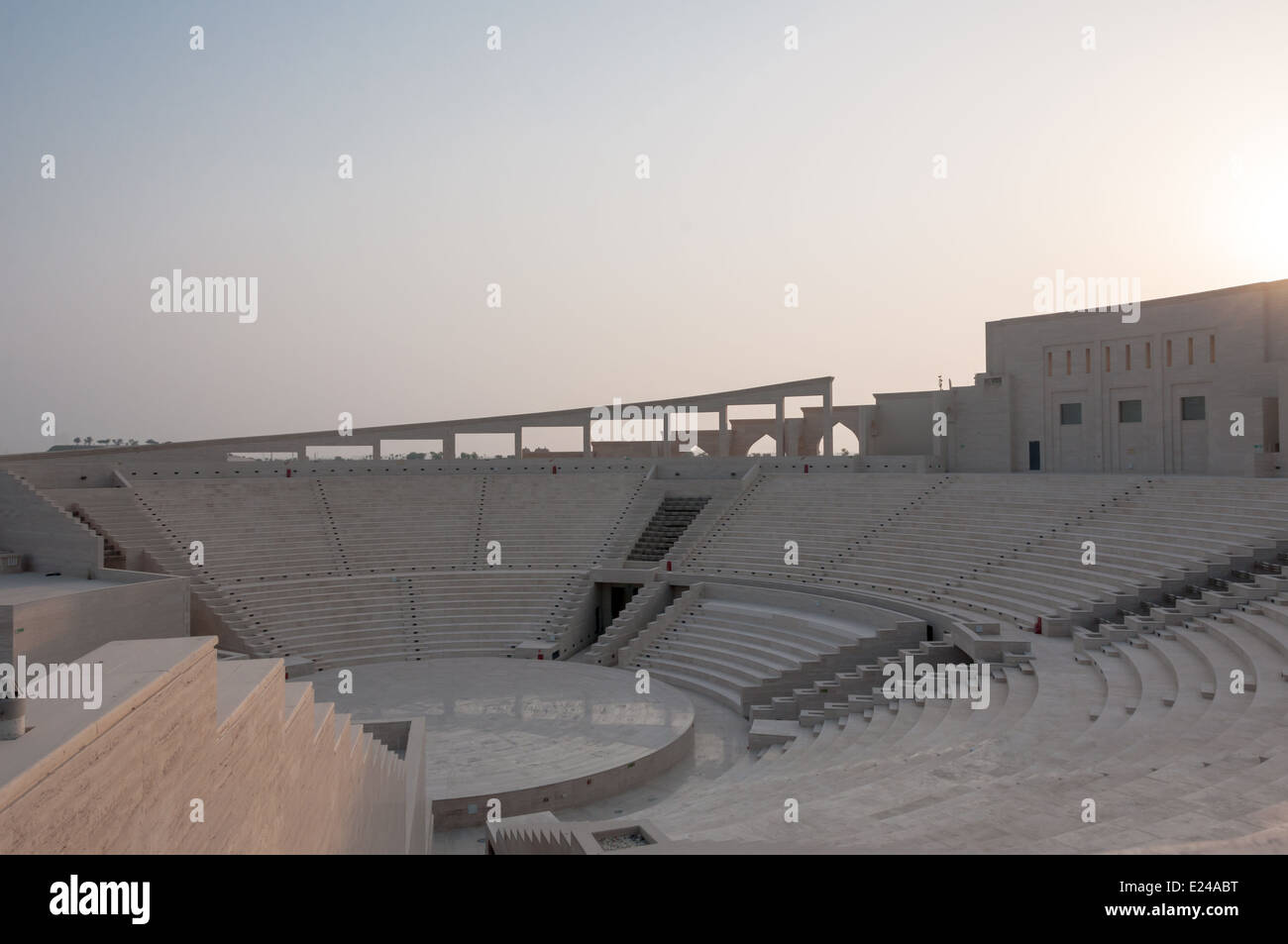 Ansicht von oben von Katara Amphitheater in Doha, Katar Stockfotografie ...