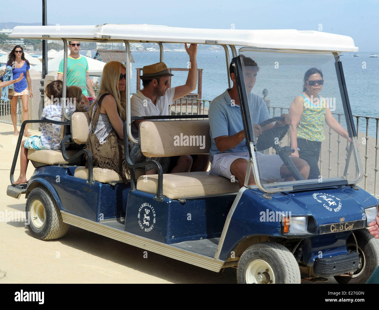 Claudia Schiffer, Matthew Vaughn und ihre Tochter Cosima Violet Vaughn ...