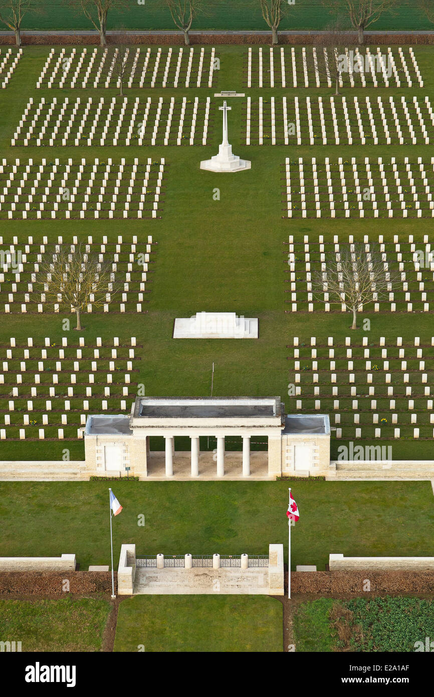 Frankreich, Calvados, Canadian War Cemetery, Cintheaux 3045 Soldaten ...