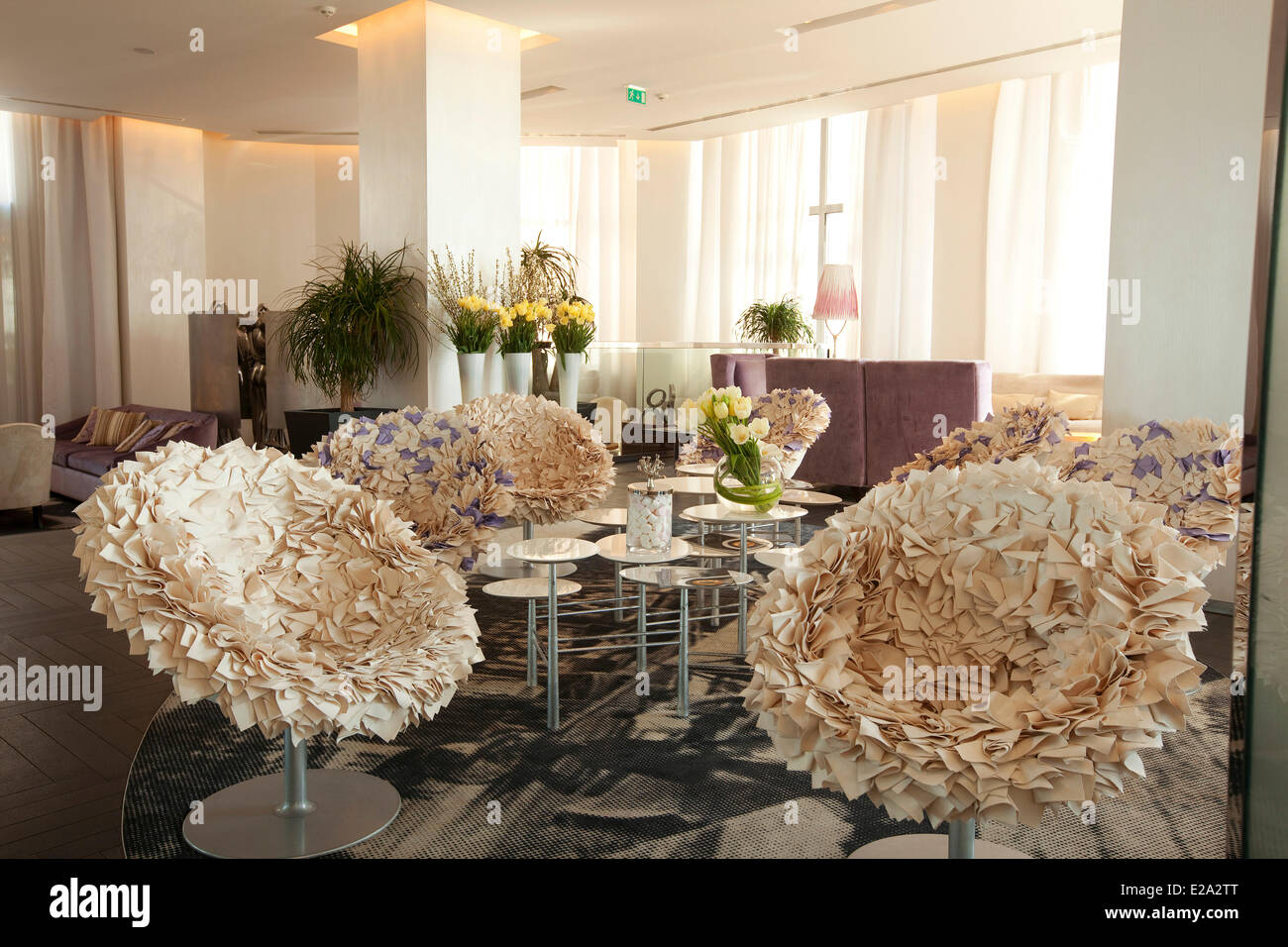 Radisson blu hotel interior -Fotos und -Bildmaterial in hoher Auflösung ...