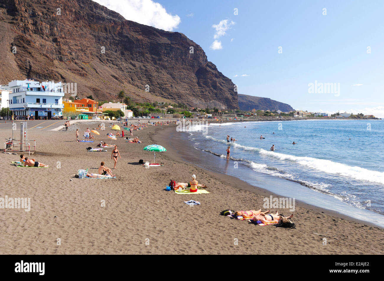 Spanien, Kanarische Inseln, La Gomera, Valle Gran Rey, Playa de Calera Touristen am Strand ...