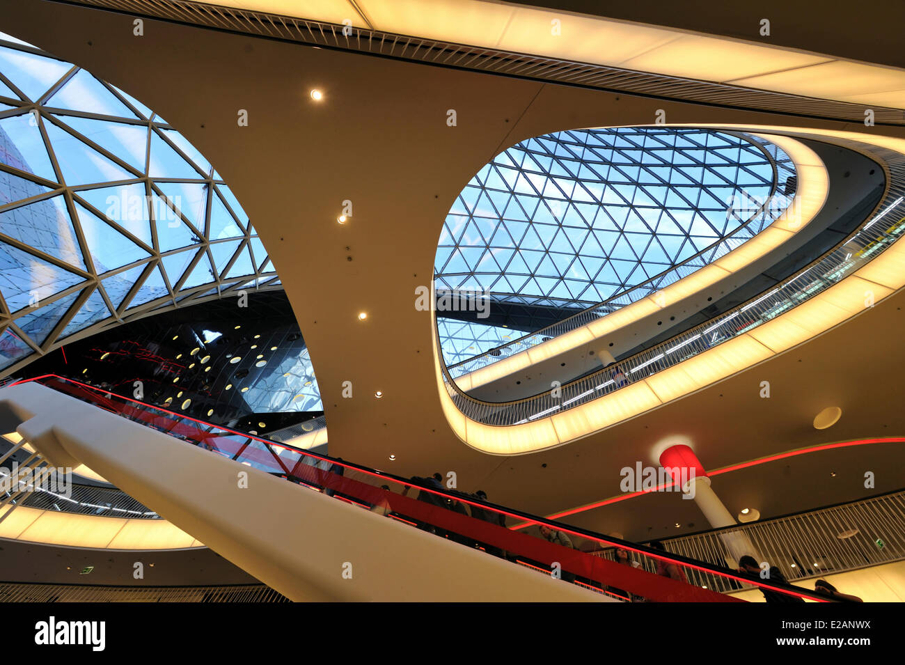 Myzeil dach -Fotos und -Bildmaterial in hoher Auflösung – Alamy