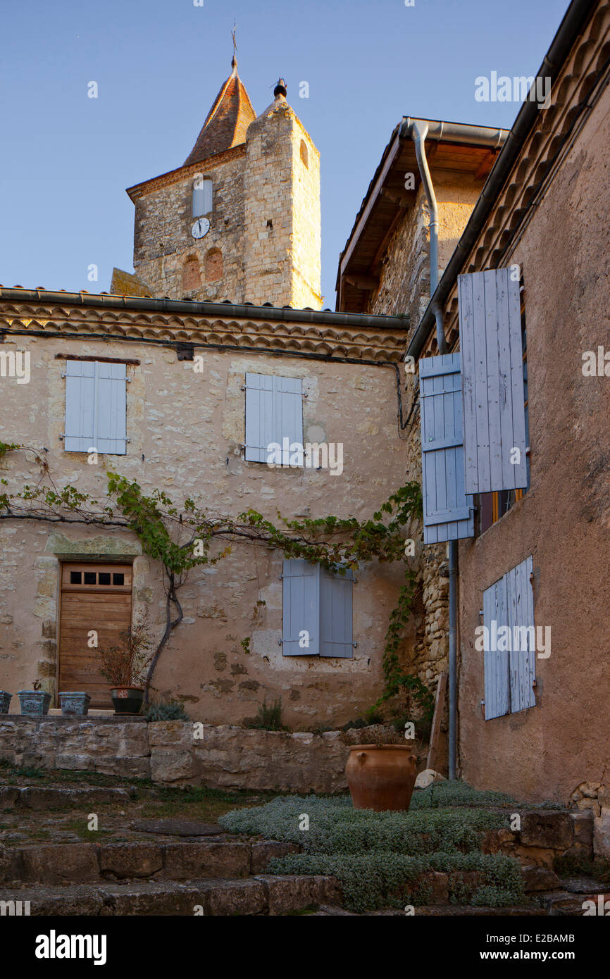 Labelled les plus beaux villages de france -Fotos und -Bildmaterial in ...