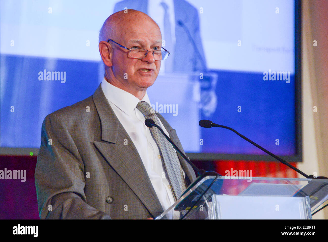 Prof tony travers -Fotos und -Bildmaterial in hoher Auflösung – Alamy