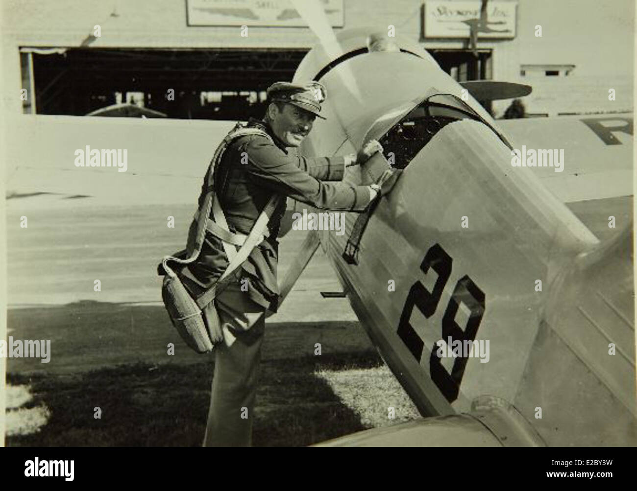 Roscoe brown -Fotos und -Bildmaterial in hoher Auflösung – Alamy