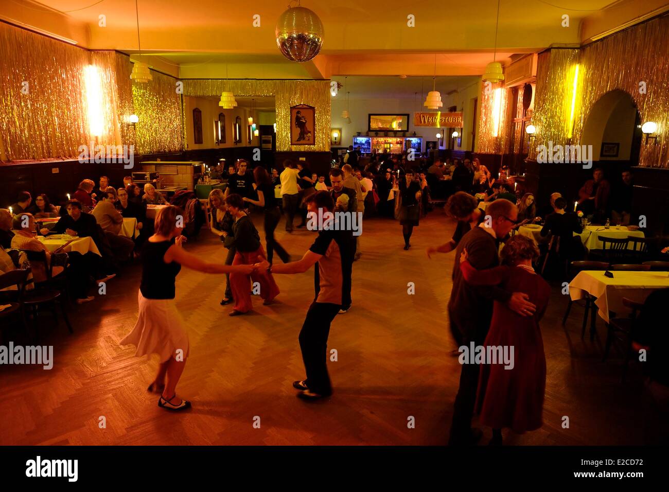 Ballsaal der klarinette -Fotos und -Bildmaterial in hoher Auflösung – Alamy