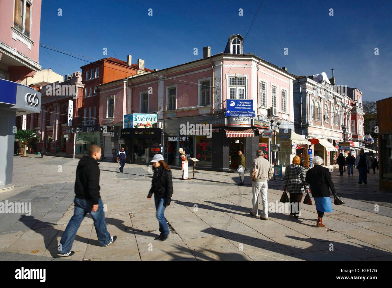 Street scene varna bulgaria -Fotos und -Bildmaterial in hoher Auflösung ...