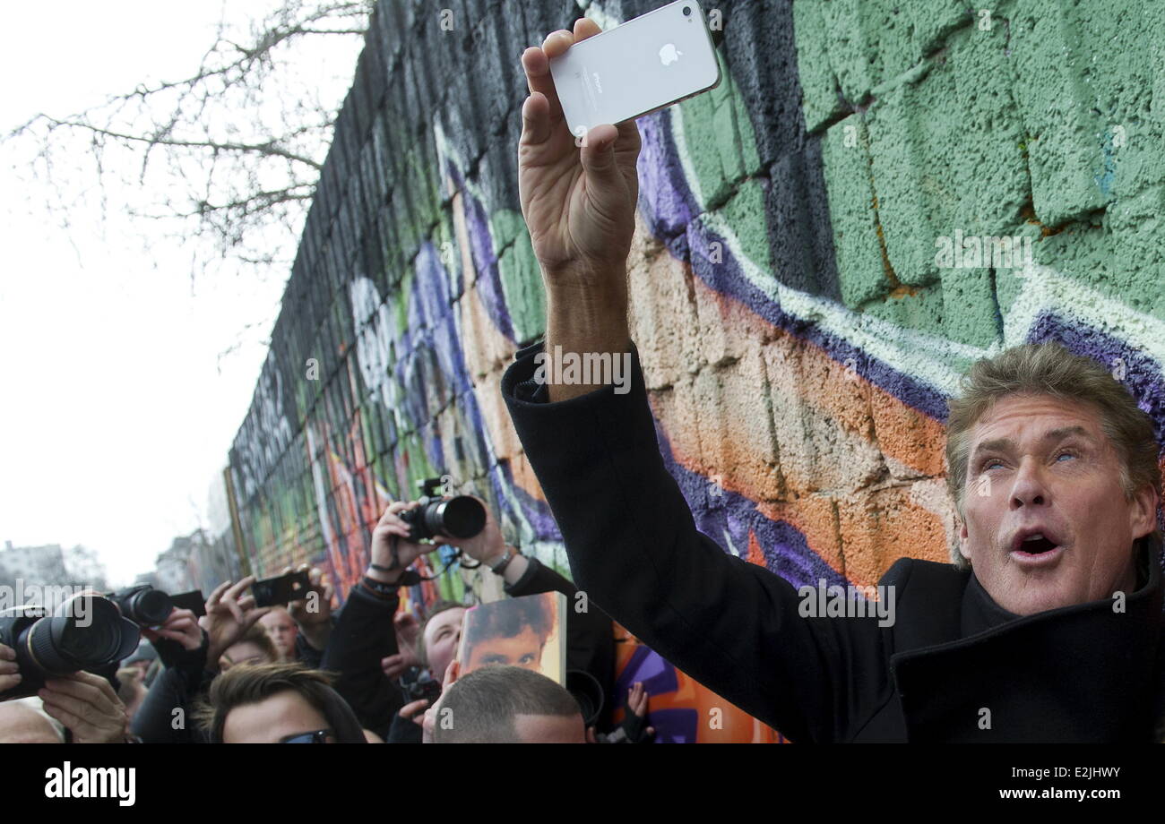 David Hasselhoff Berlin Wall Stockfotos und -bilder Kaufen - Seite 2 ...