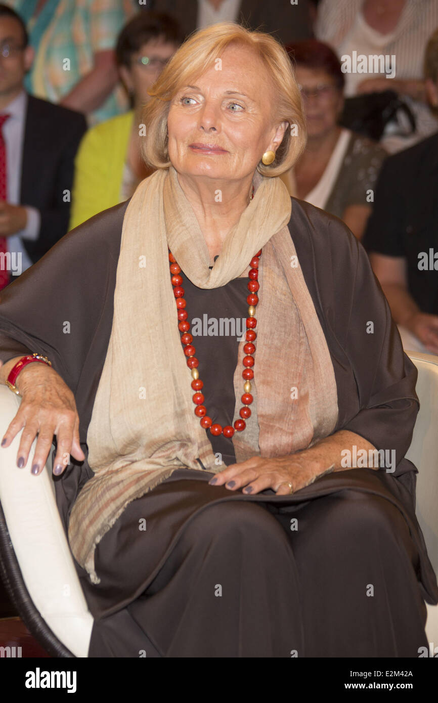 Ruth maria kubitschek -Fotos und -Bildmaterial in hoher Auflösung – Alamy