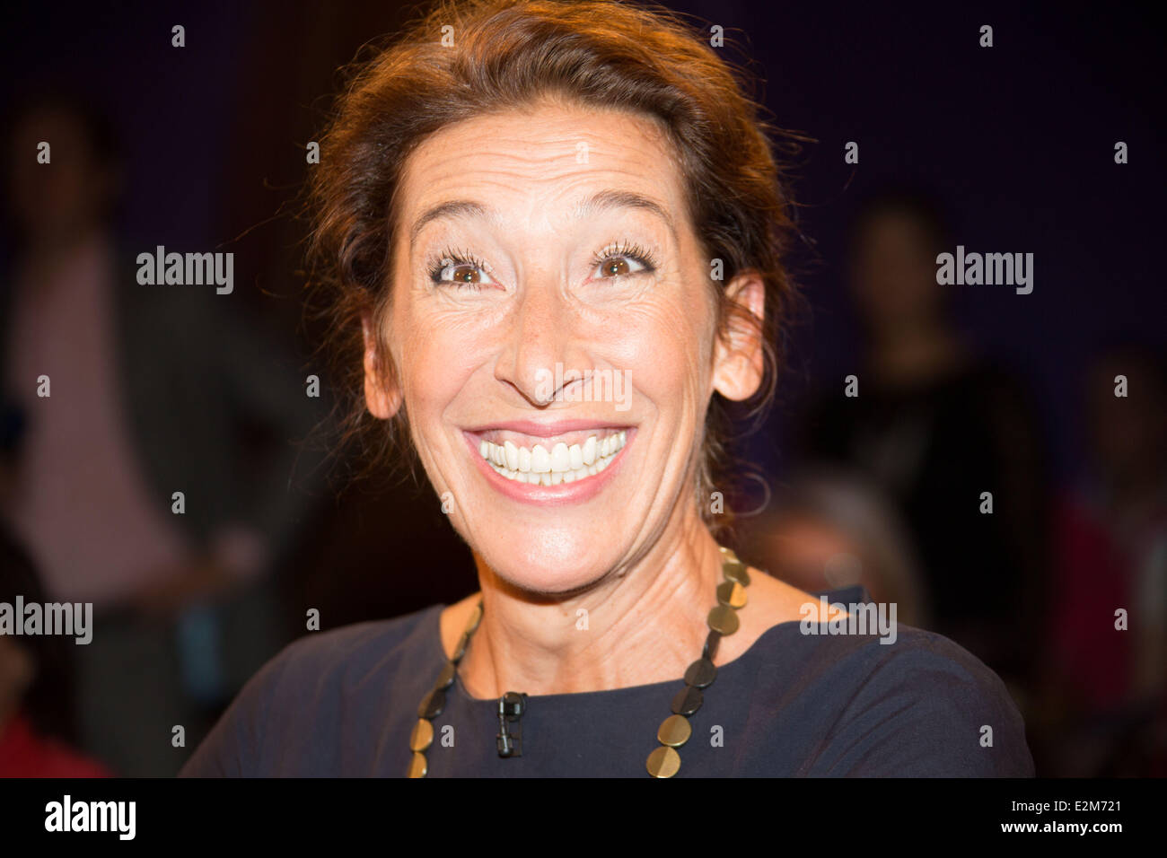 Adele Neuhauser Stockfotos und -bilder Kaufen - Alamy